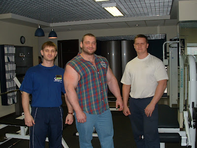 Muscle Lover: Big musclebear WOOF!