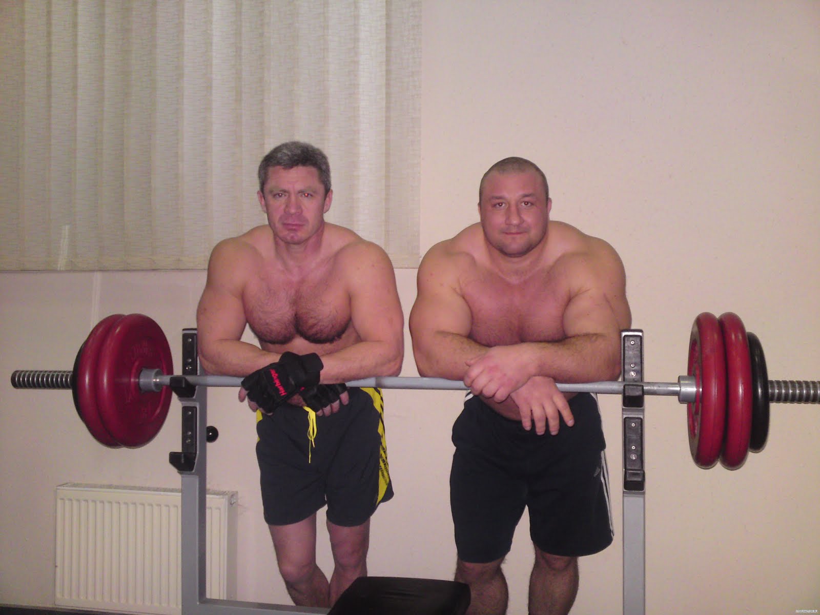 Muscle Lover: Russian strong man Vladislav Fatyanov