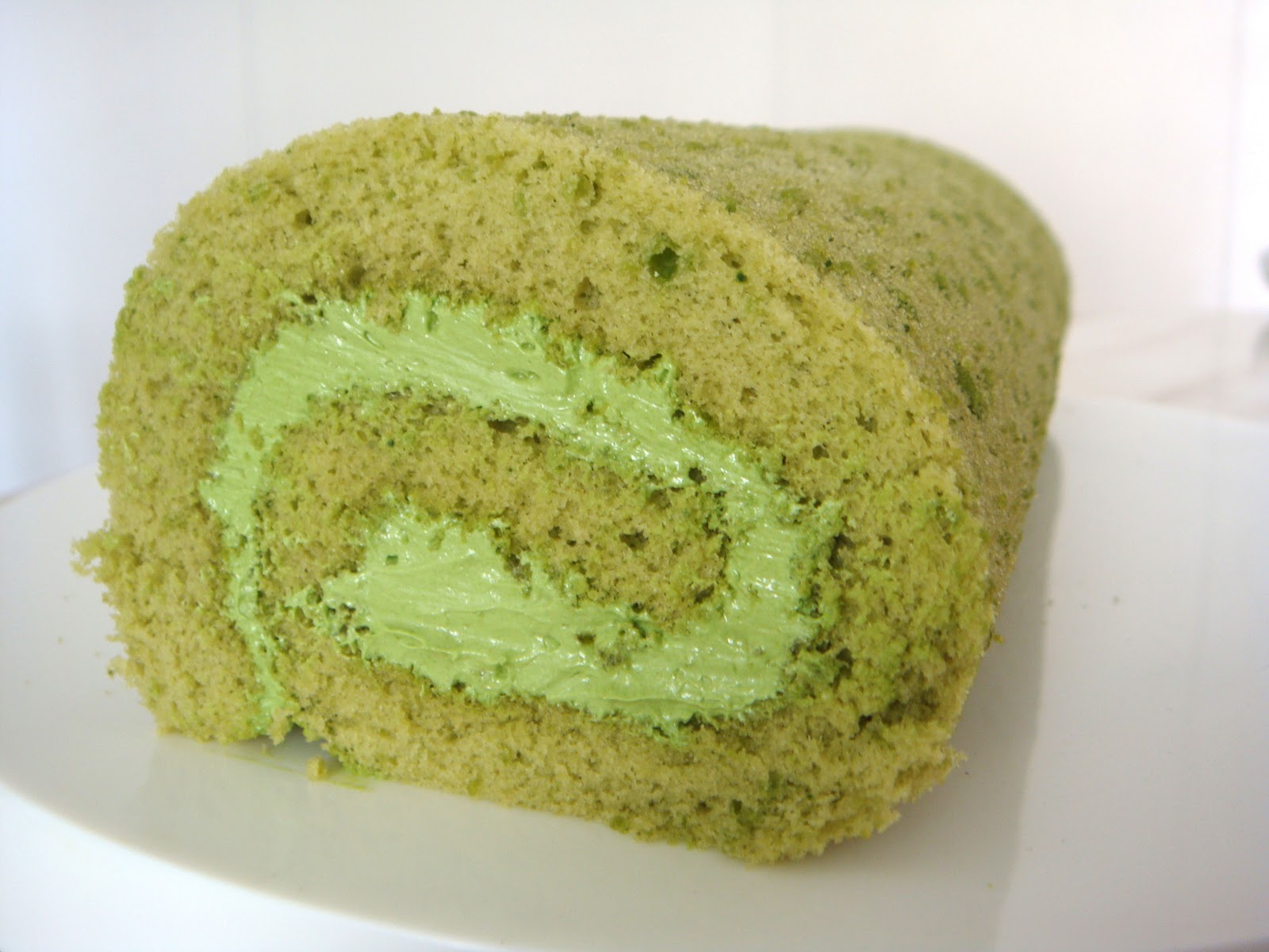 Baking Library: Log Cake Practice - Matcha Swiss Roll