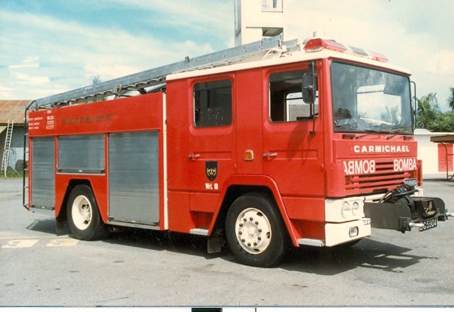 Brunei Fire&Rescue Department Appliances: Dennis 133 / Carmichael Water ...