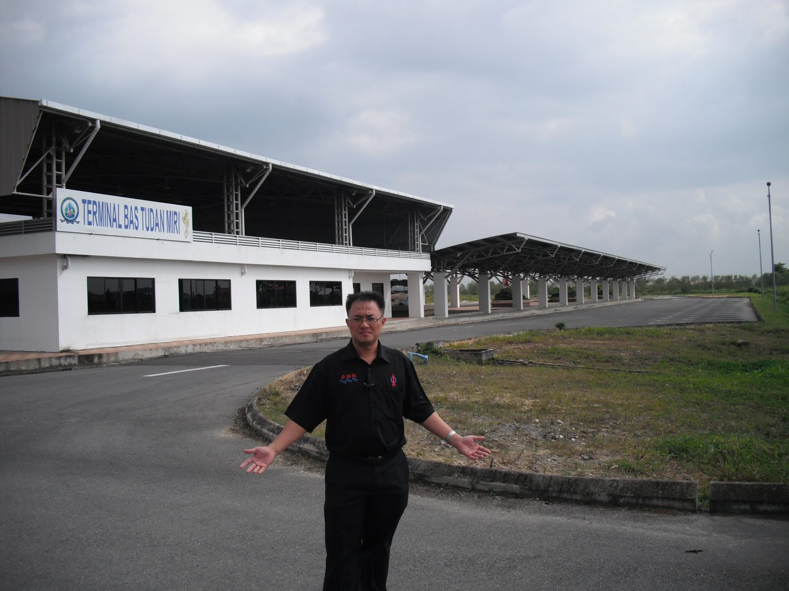 Pakatan Rakyat Miri: 美里北區巴士總站花了人民350萬的血汗錢，為何建而不用？3.5 millions new bus ...