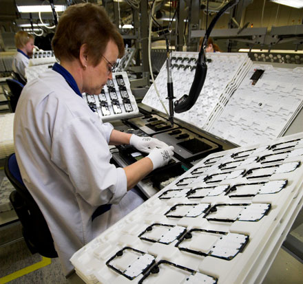 Science & Technology: Take a Tour of Nokia Factory