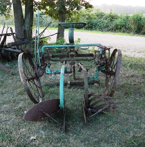 Ozarks Draft Horse Association: Horse drawn farm equipment for sale