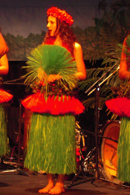 crazy little thing called life: Rachel and Mickey's Christmas Hula Show