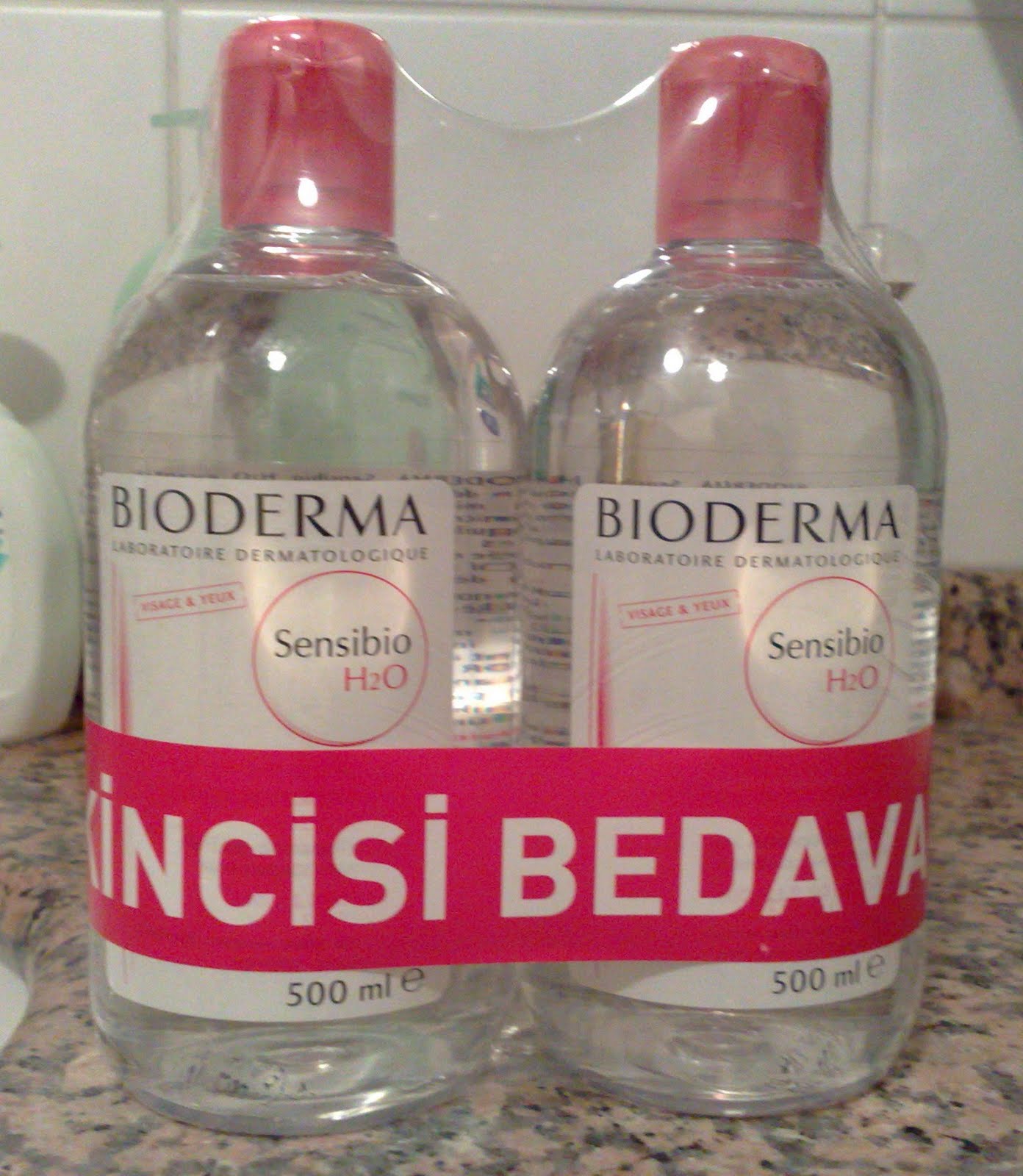 Dee Makeup: Bioderma Sensibio H2O Review