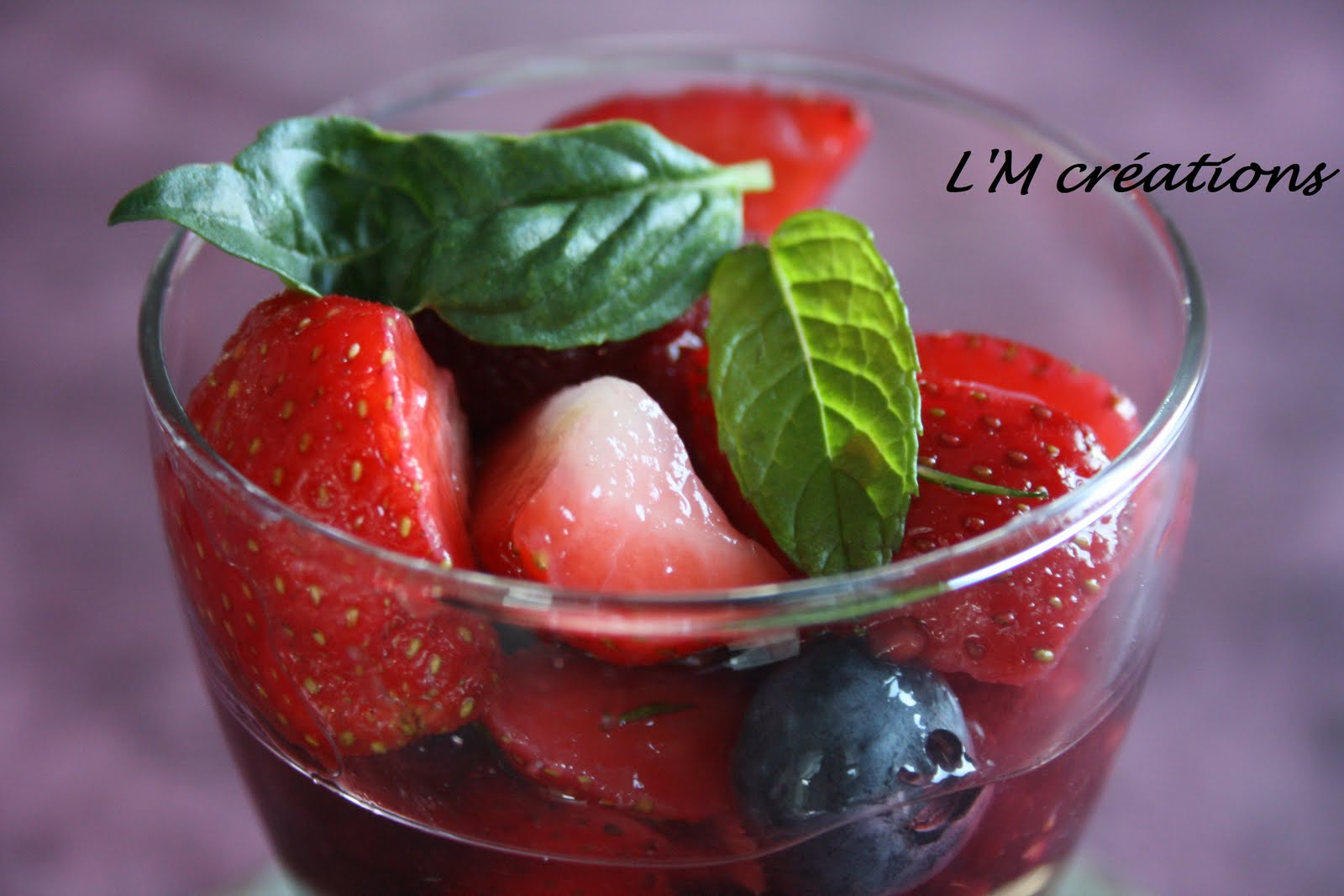 Saveurs en Couleurs: Soupe de fruits rouges