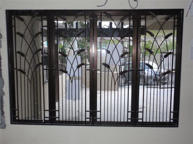 SIRI DECOR BULAN INI-PAGAR DAN GRILL | CORETAN MAMA AIMAN & AISYA