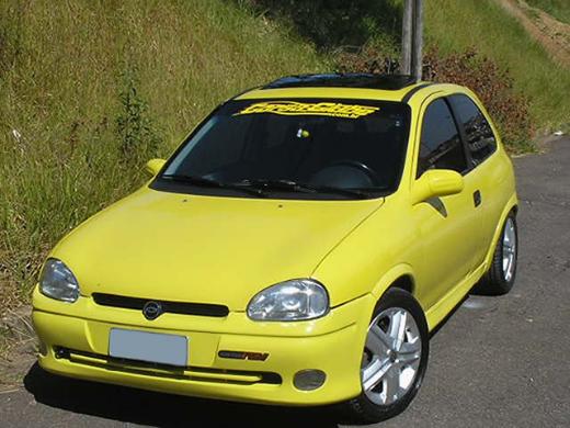 Planeta Automotivo: Corsa rebaixado socado e rodas Esportivas