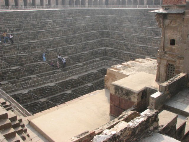 Scott Living in the UAE: India Travels 14 The Step Well