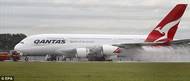 SOLYMONE BLOG: QANTAS AIRWAYS SUSPENDED 6 FLIGHTS A380s AFTER ENGINE ...