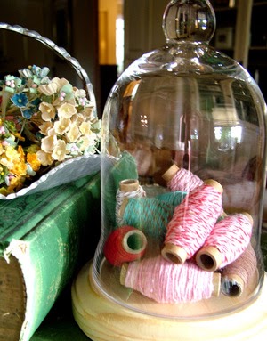 Mostaza Seed: All Wound Up! Spool Decor at its Finest