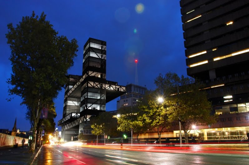 architecture4resolution: Super Colossal - UTS Broadway Tower