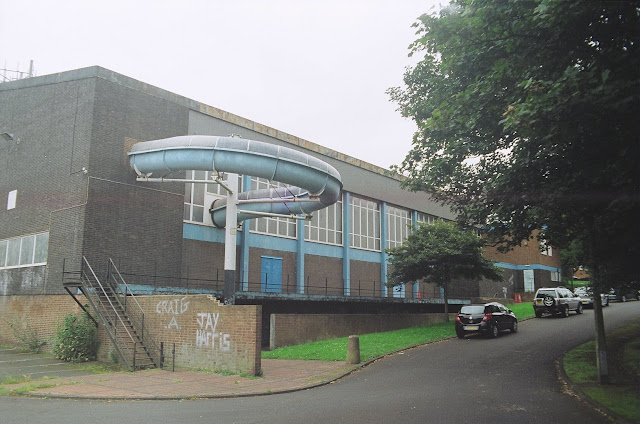 Coseley Baths Wall of Shame: Pictures of Coseley Baths in happier times