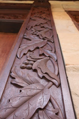 STUDIO UKIRAN KAYU HALUS