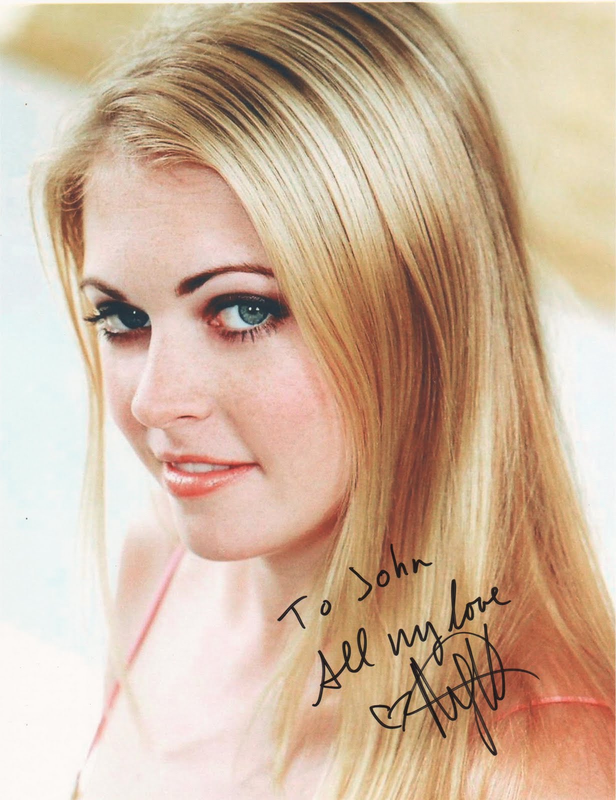Autographs By Mail: Melissa Joan Hart