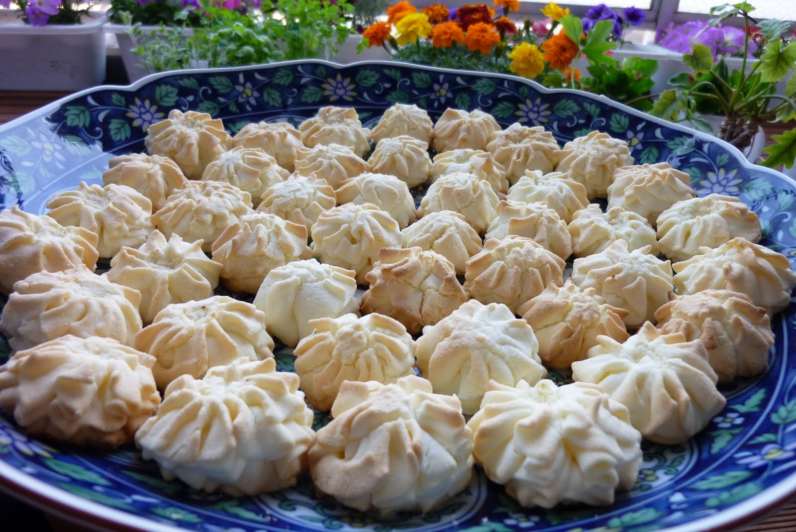 INCREDIBLE RECIPES: Kuih Semperit