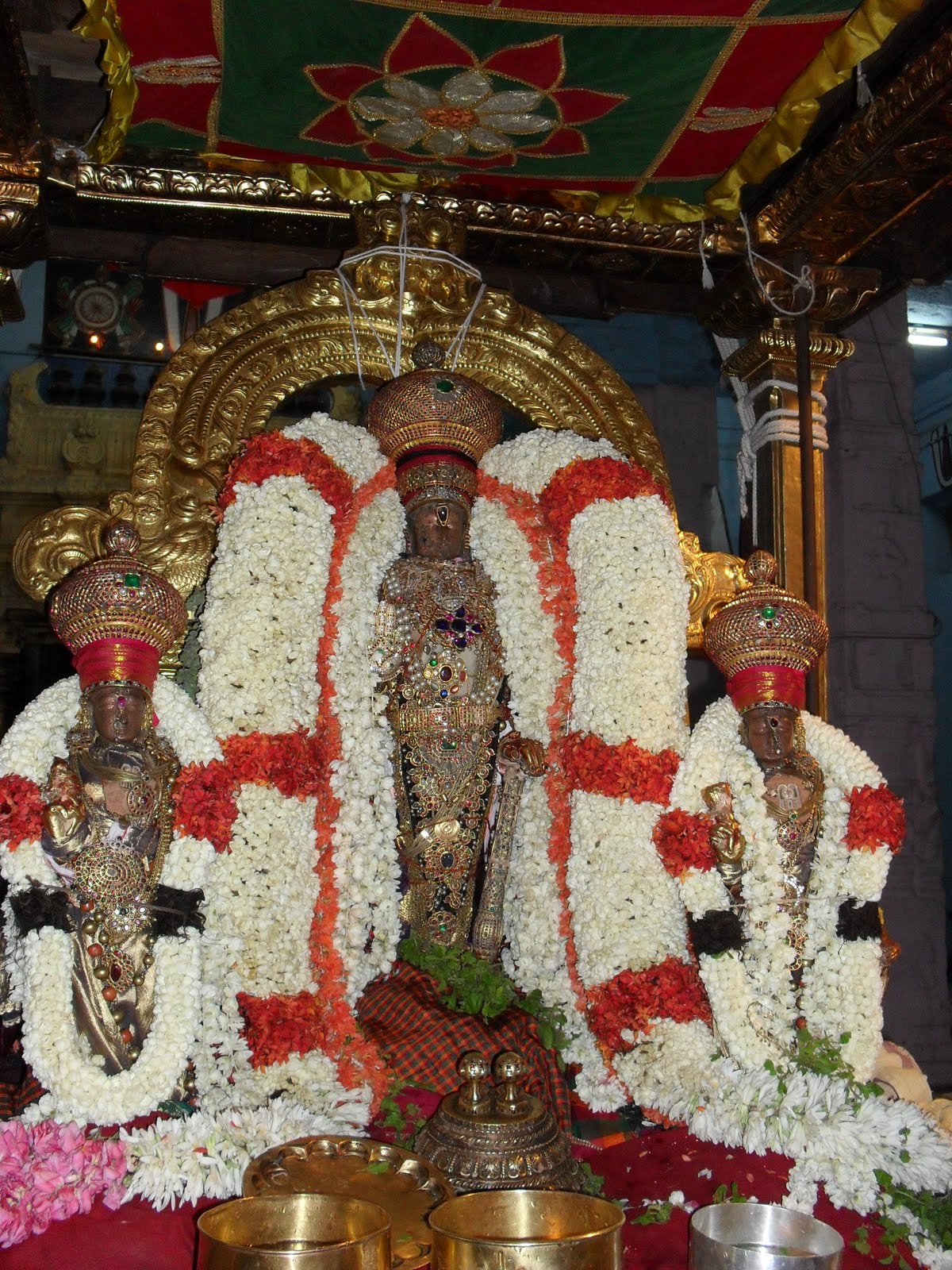 Utsavams in Kanchi Varadarajar Kovil: Thanga Chappram