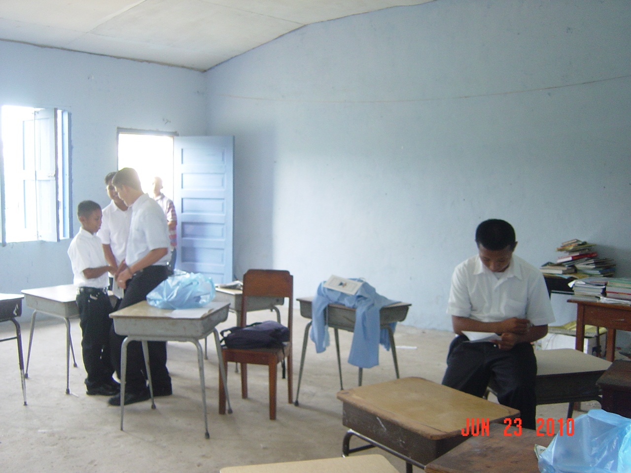 Moonracerfarm Belize: El Progresso/7 Miles school system