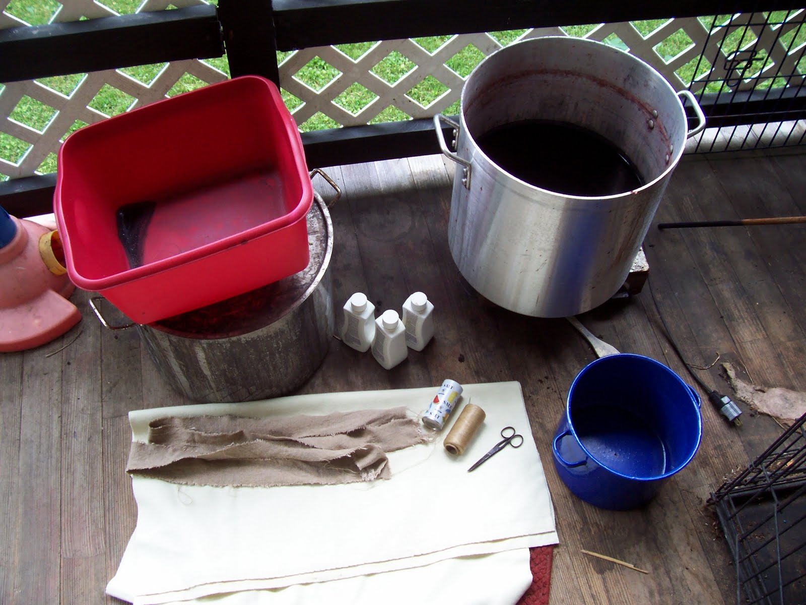 The Buffalo Trace: All the Fashionable Hunters are wearing Stroud Cloth ...