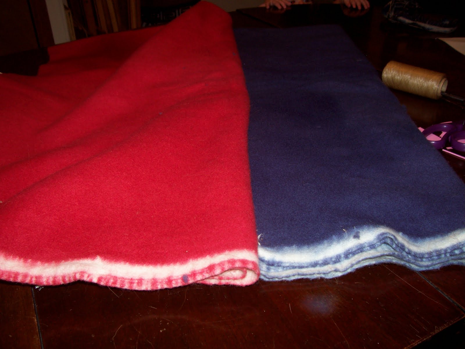 The Buffalo Trace: All the Fashionable Hunters are wearing Stroud Cloth ...