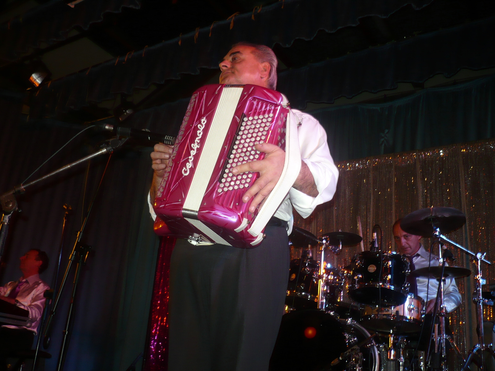 Le Blog de la Danse de Salon: Patrick ROBIN à Ferrières - 45