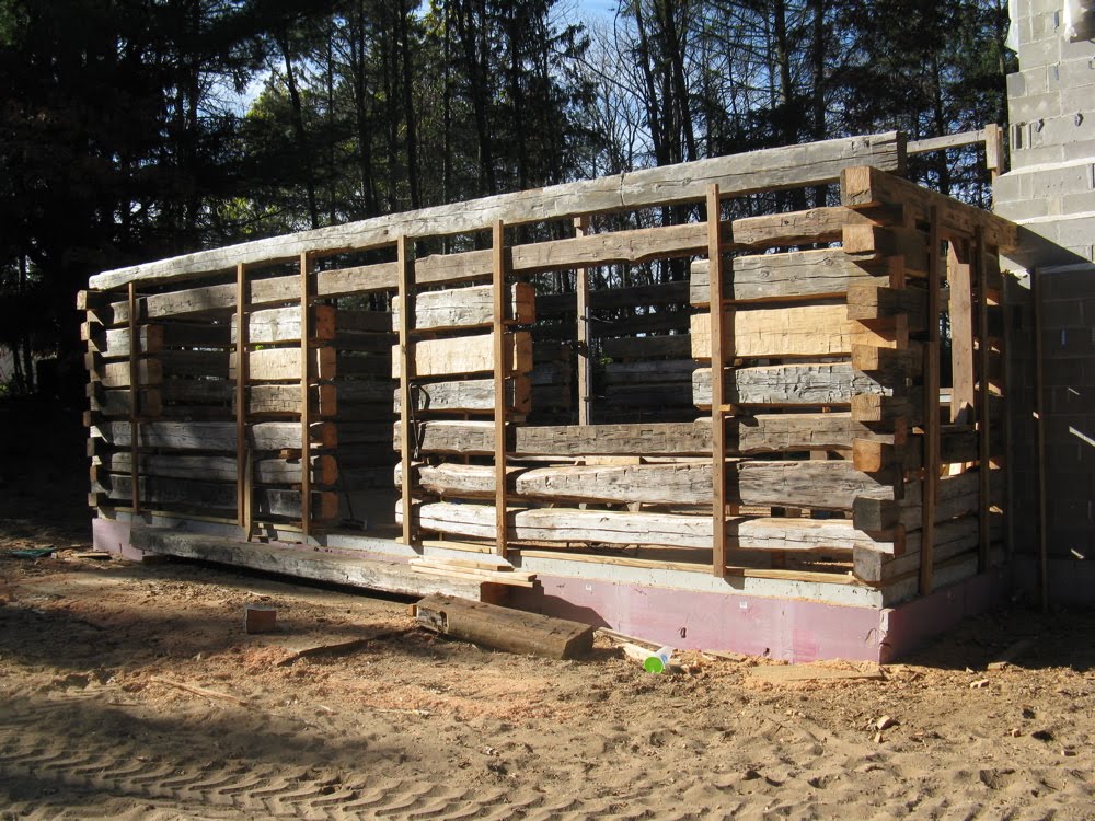 MIKEKRASINSKITALKSTIMBER: Building a Vintage Log Cabin