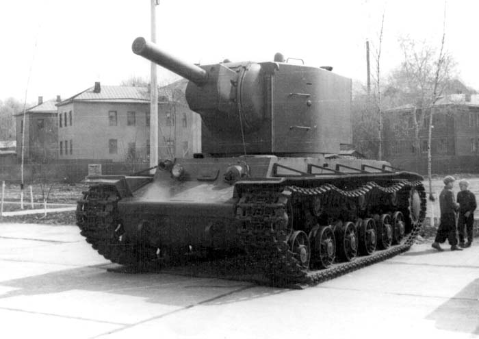World War 2: KV-2 pictures revisited