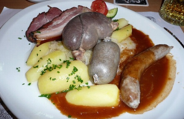 Trailing Wife: How the Swiss Eat