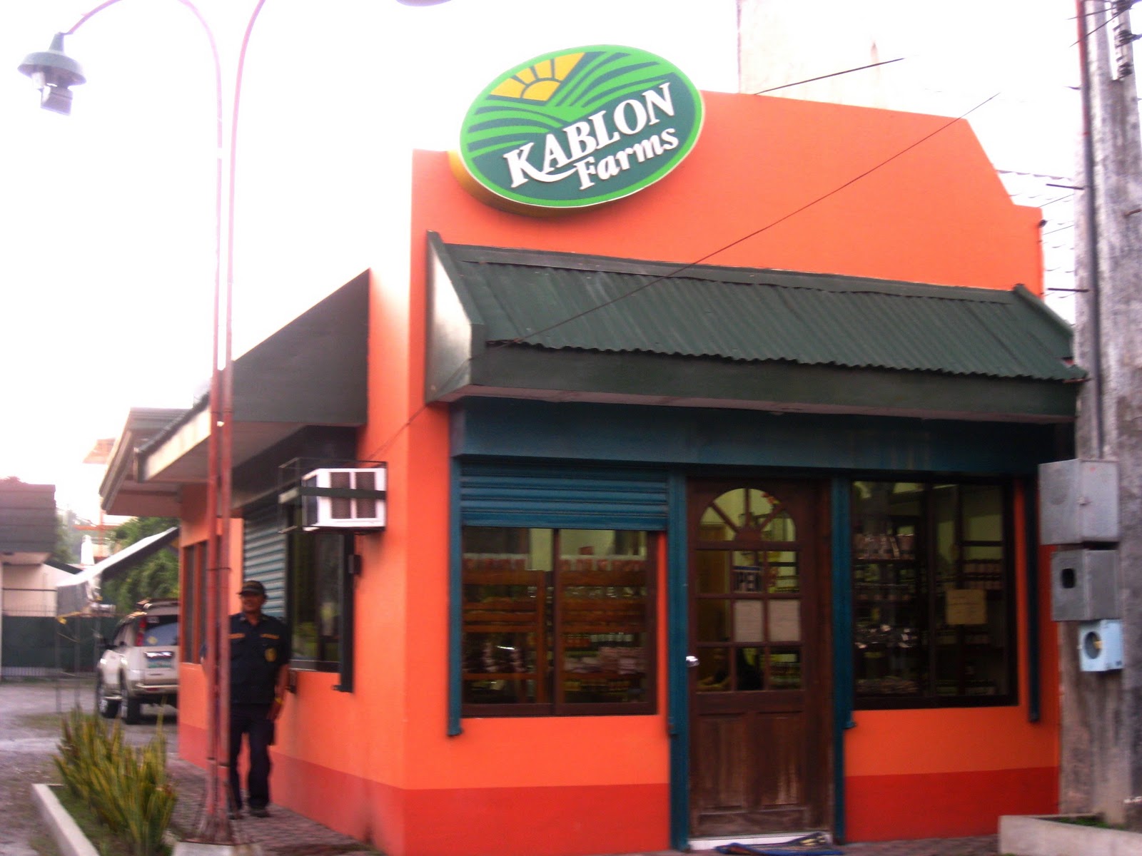 Pasalubong shopping at Kablon Farm Store