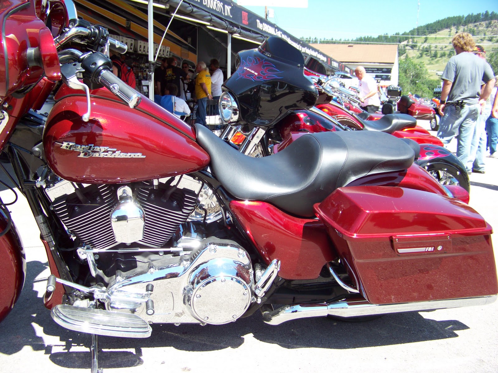 V-Twin News: Fat Baggers Inc.