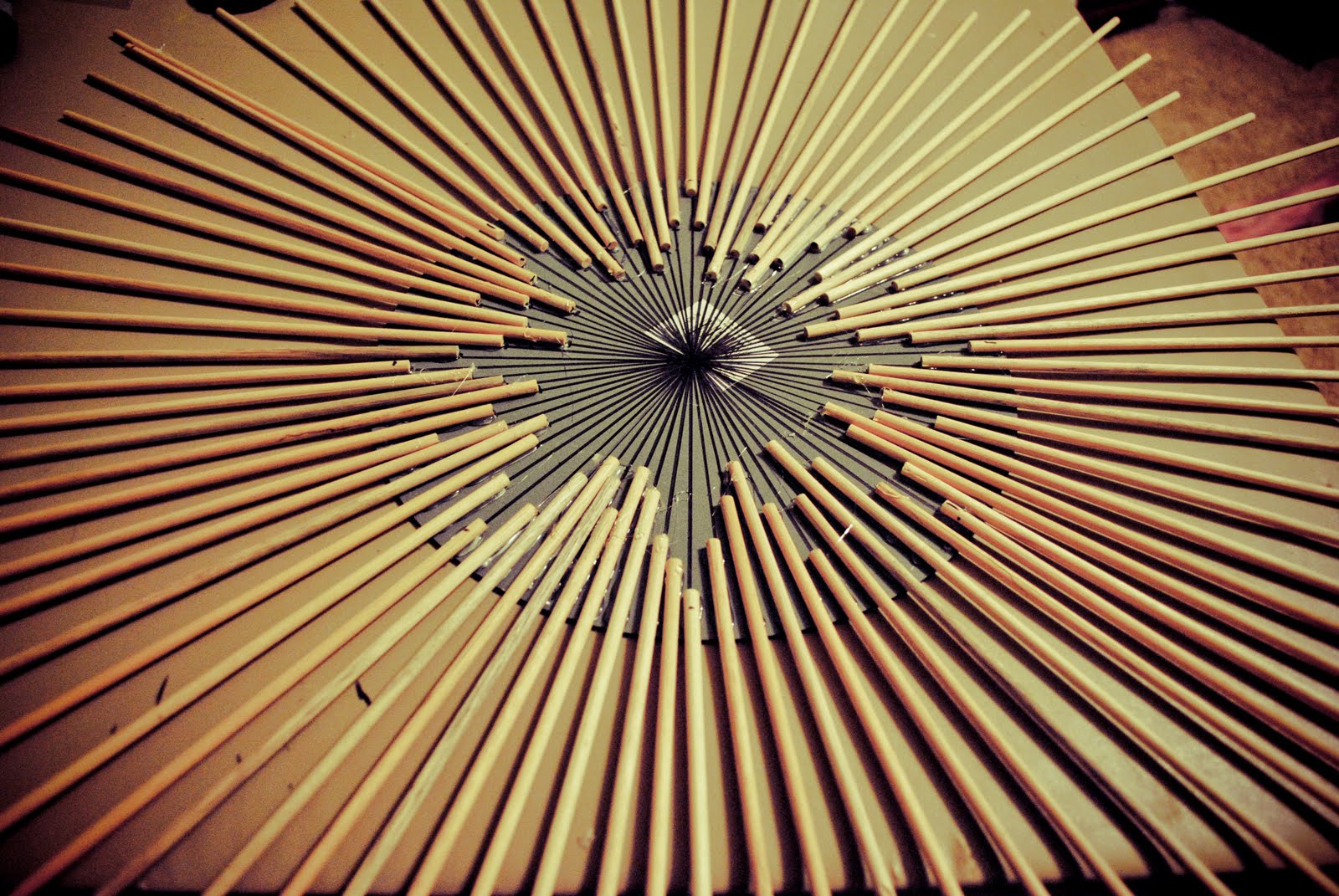 The Jolly James: DIY Starburst Mirror