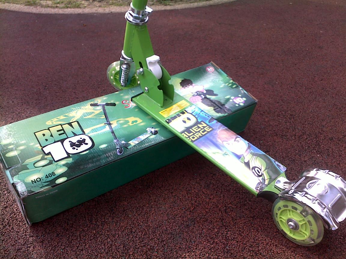 Warehouse MakLong Online: BEN 10 SCOOTER