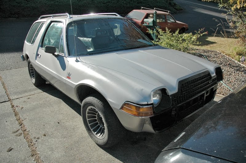 OLD PARKED CARS.: 1978 AMC Pacer Station Wagon.