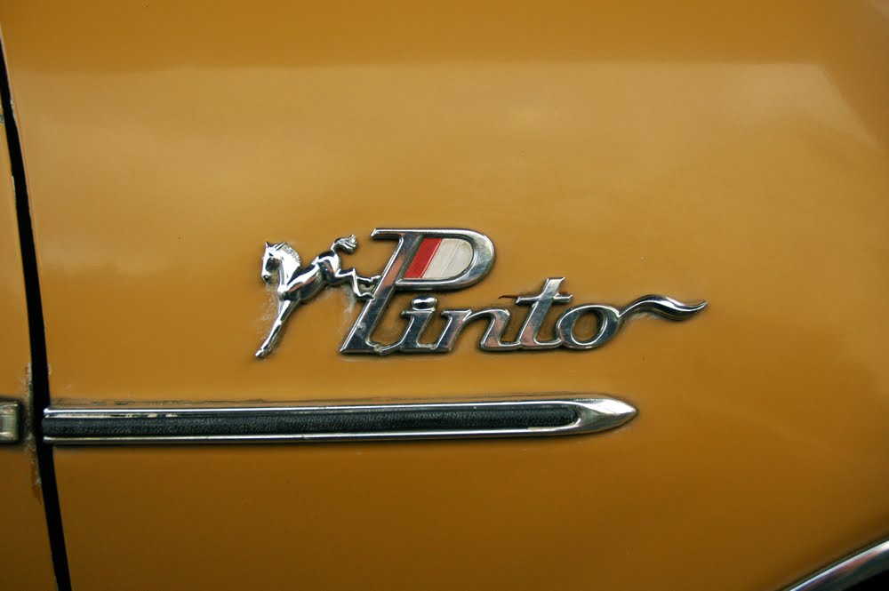 OLD PARKED CARS.: 1972 Ford Pinto 2-Door Wagon.