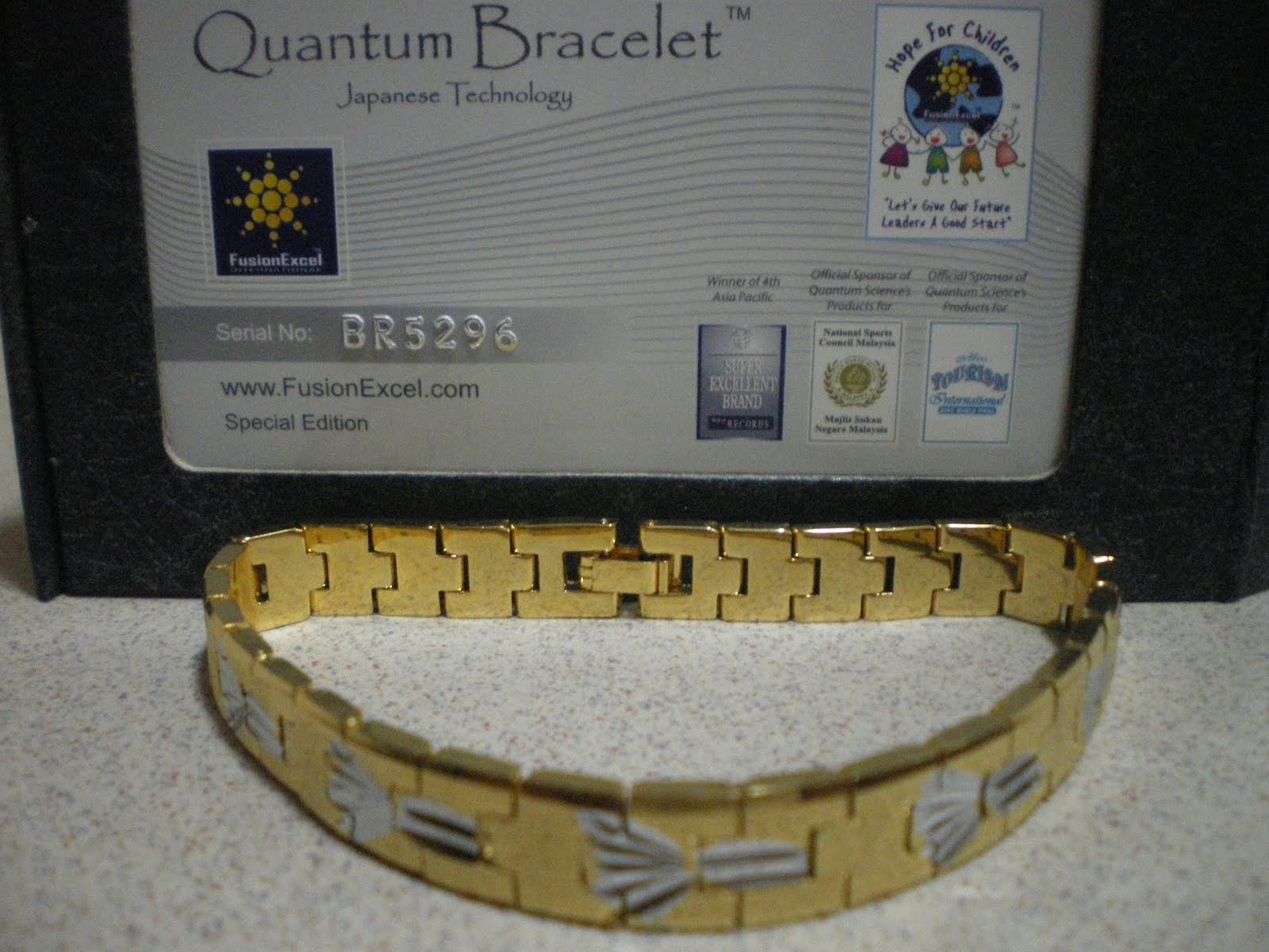 QUANTUM PENDANT: Product