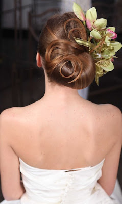 Kitty's Studio salon infrumusetare: Coafuri de ocazie