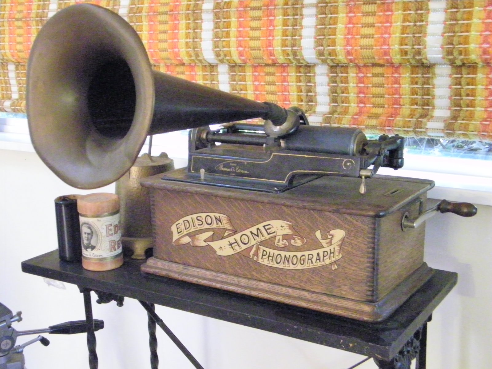 FRANKS GARAGE SALE: THOMAS EDISON HOME PHONOGRAPH