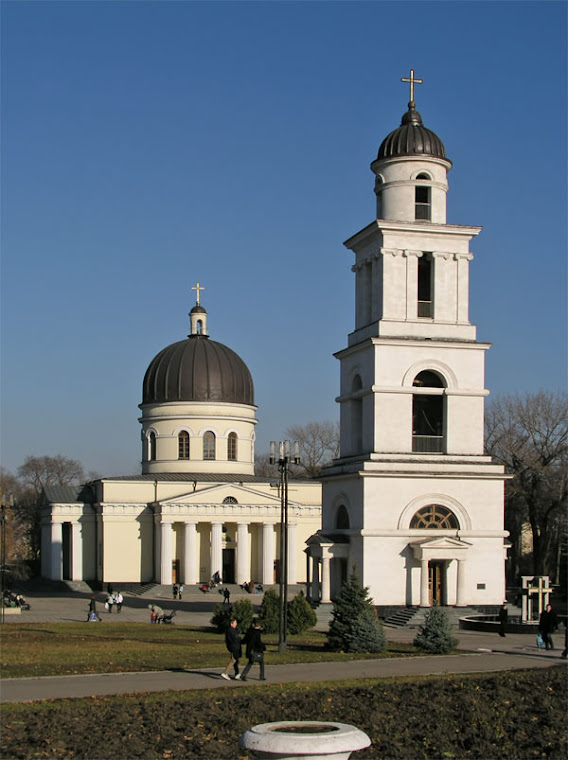 Mobila, dormitoare, draperii si lustre in Moldova: Pat supraetajat!