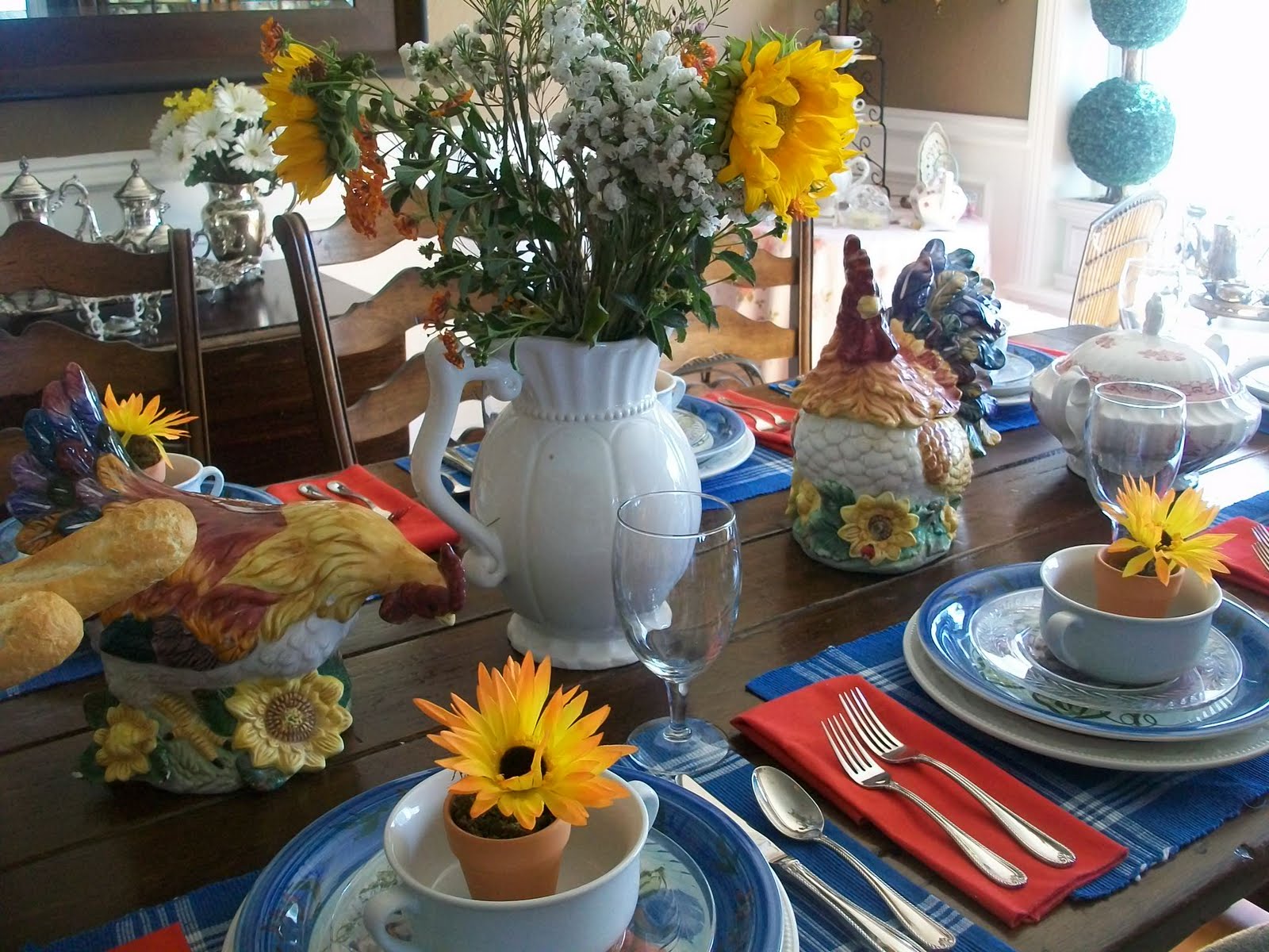 Lace and Ivy Cottage: Rooster Tablescape