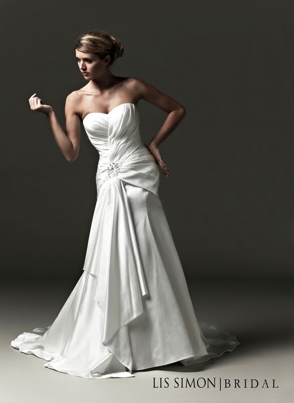 Christianne Brunelle Couture: Our Montreal Bridal Store: Lis Simon ...