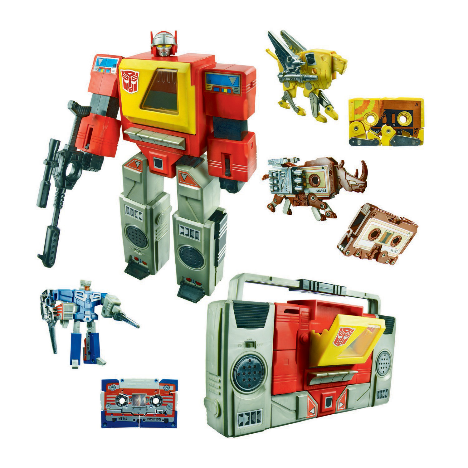 1 Toy: Transformers SDCC Exclusive Blaster & Mighty Mugg Prowl In Stock ...