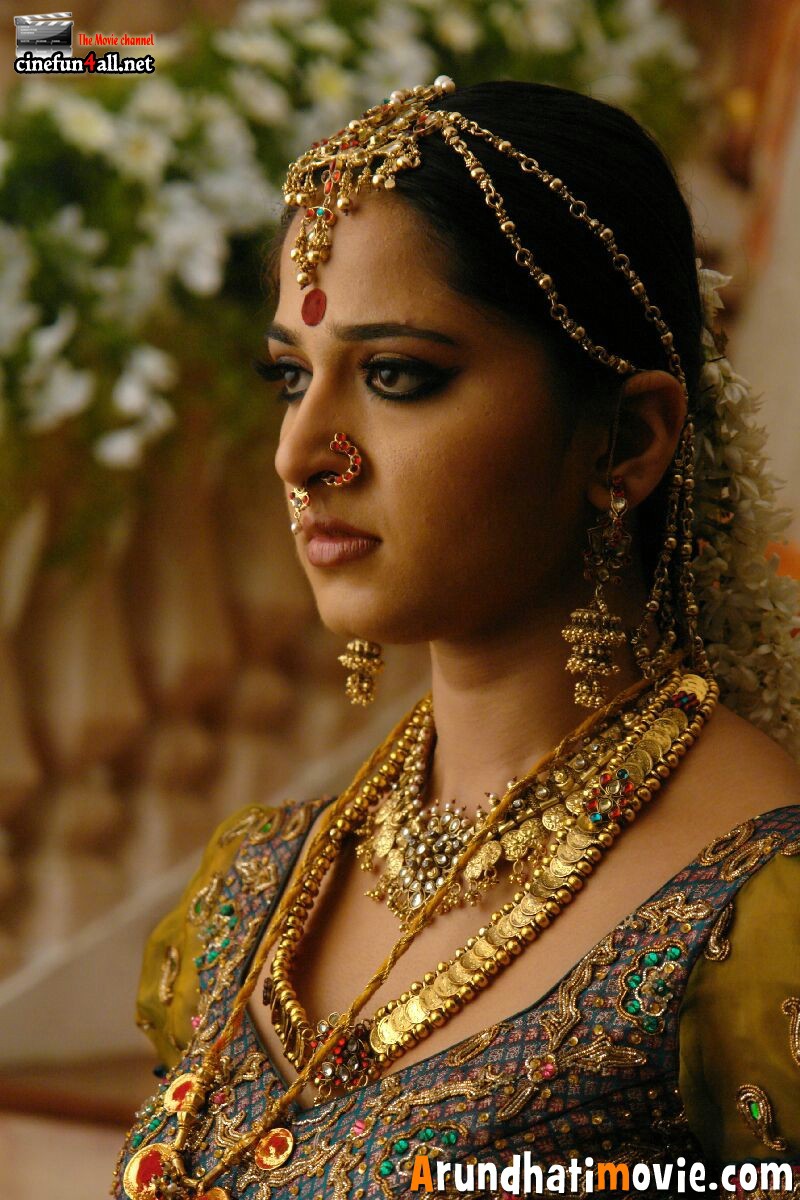 Www.Cinefun4all.Net: Movie Arundhati stills, wallpapers, videos, cast ...