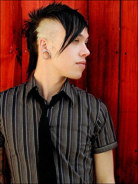 Aneka Gaya Model Rambut Emo Bagi Cowok Pondok Reot
