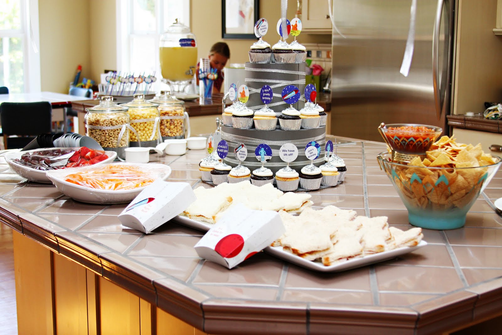 paper and cake: P&C Real Life Party: Space, the Final Frontier