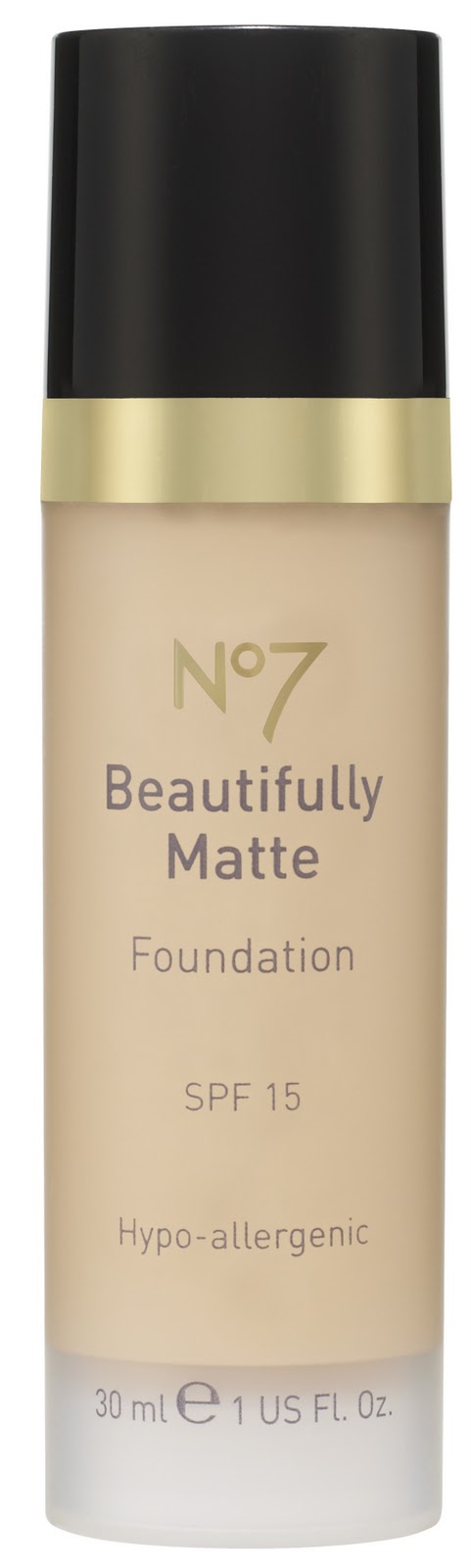 Beauty and Beyond....: Review - No7 Beautifully Matte Foundation