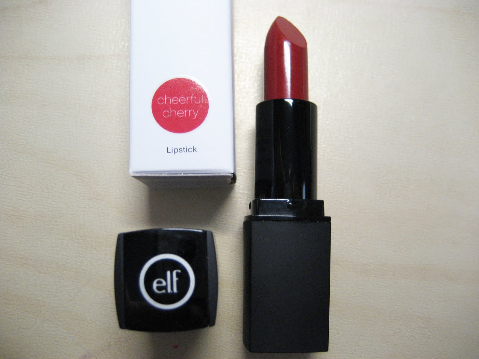 Beauty And The City: Labiales minerales de e.l.f. - una buena compra
