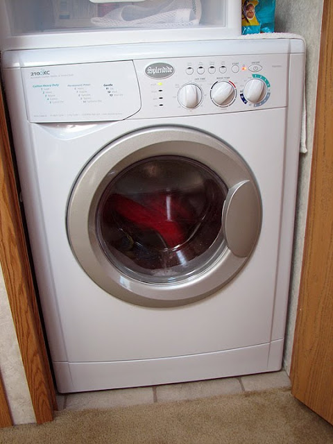 Reflections From the Fence: THE Trip, Threshers, The Gals Tools