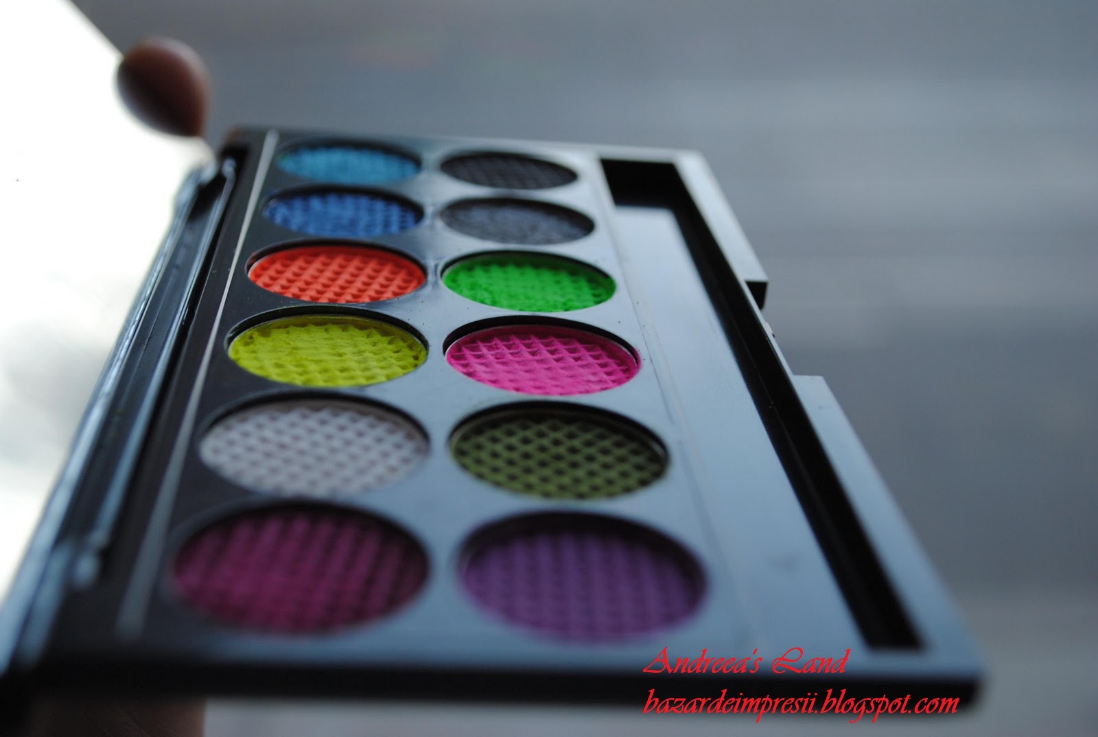 Testat: Acid i-Divine Palette Sleek Make up ~ Andreea's Land ♥
