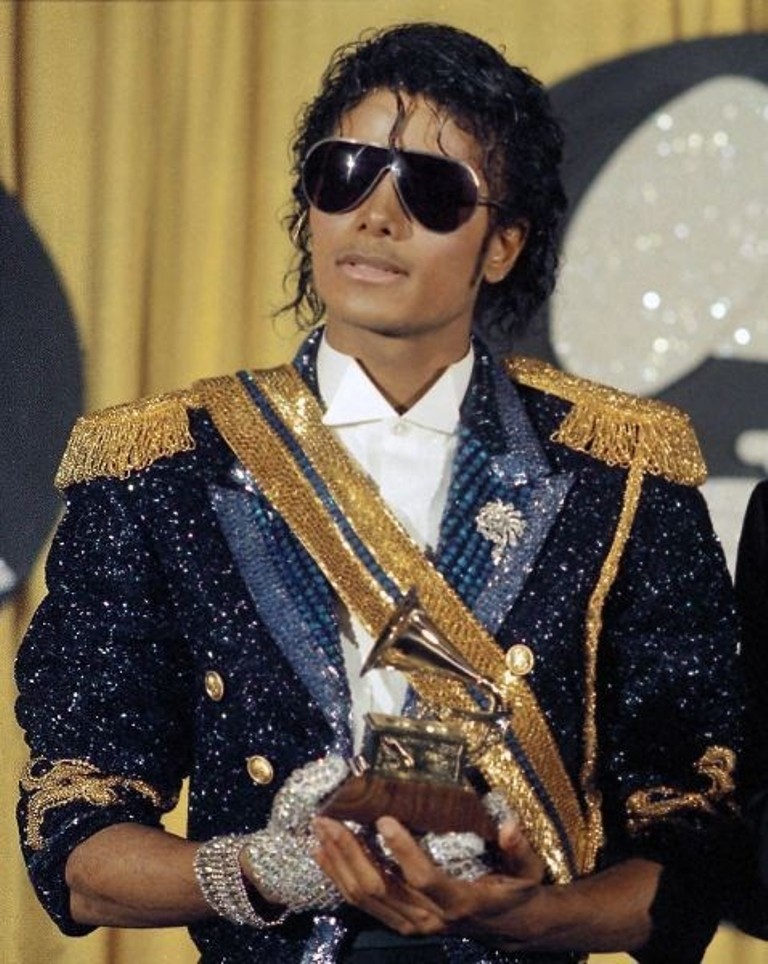Lightness of Look : Michael Jackson's style
