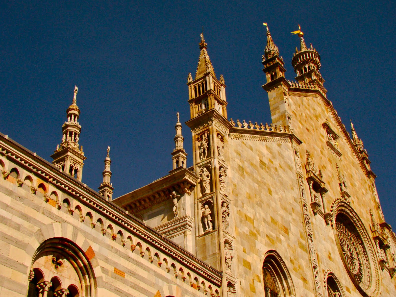 Viva la Voyage: The Como Duomo